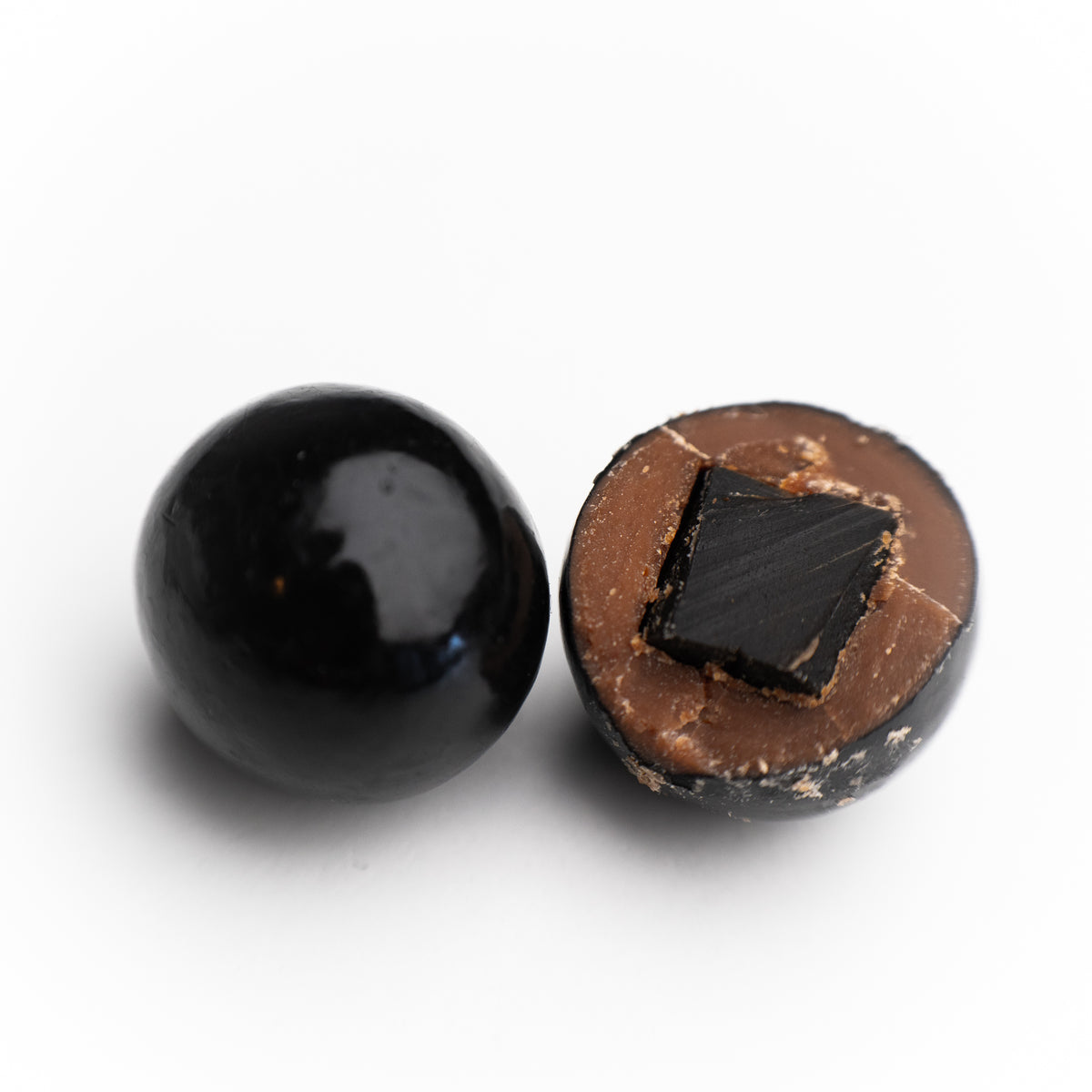 Salt Sort Chokolade Lakrids – naturesnacks-dk